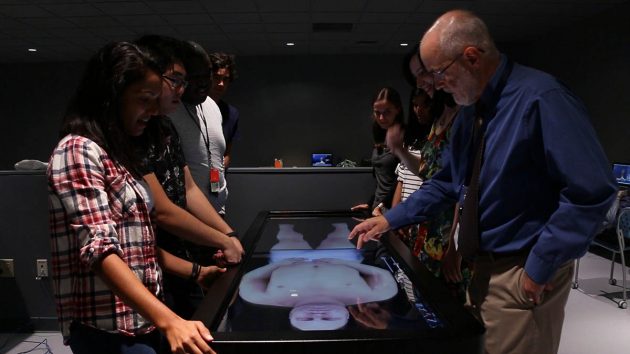 In the ‘VAL’ – Learning the Virtual Way - UConn Today