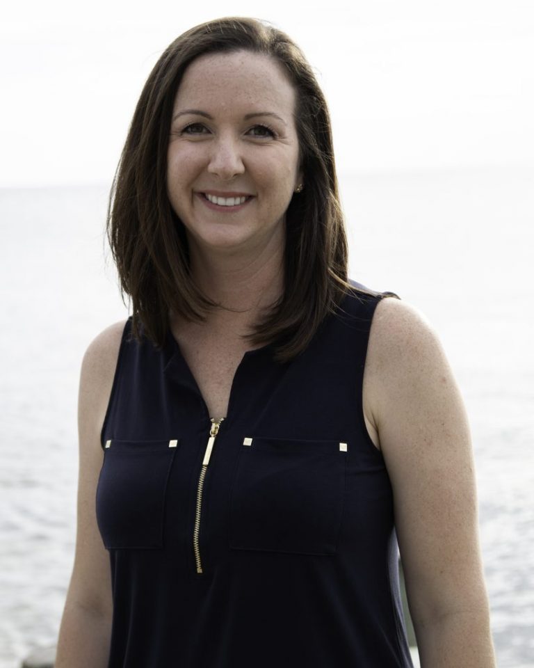 Neag School Launches American Sign Language Education Program - UConn Today