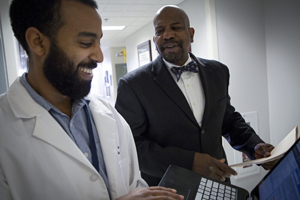 2022 Diversity Award of American Academy of Orthopaedic Surgeons Goes ...