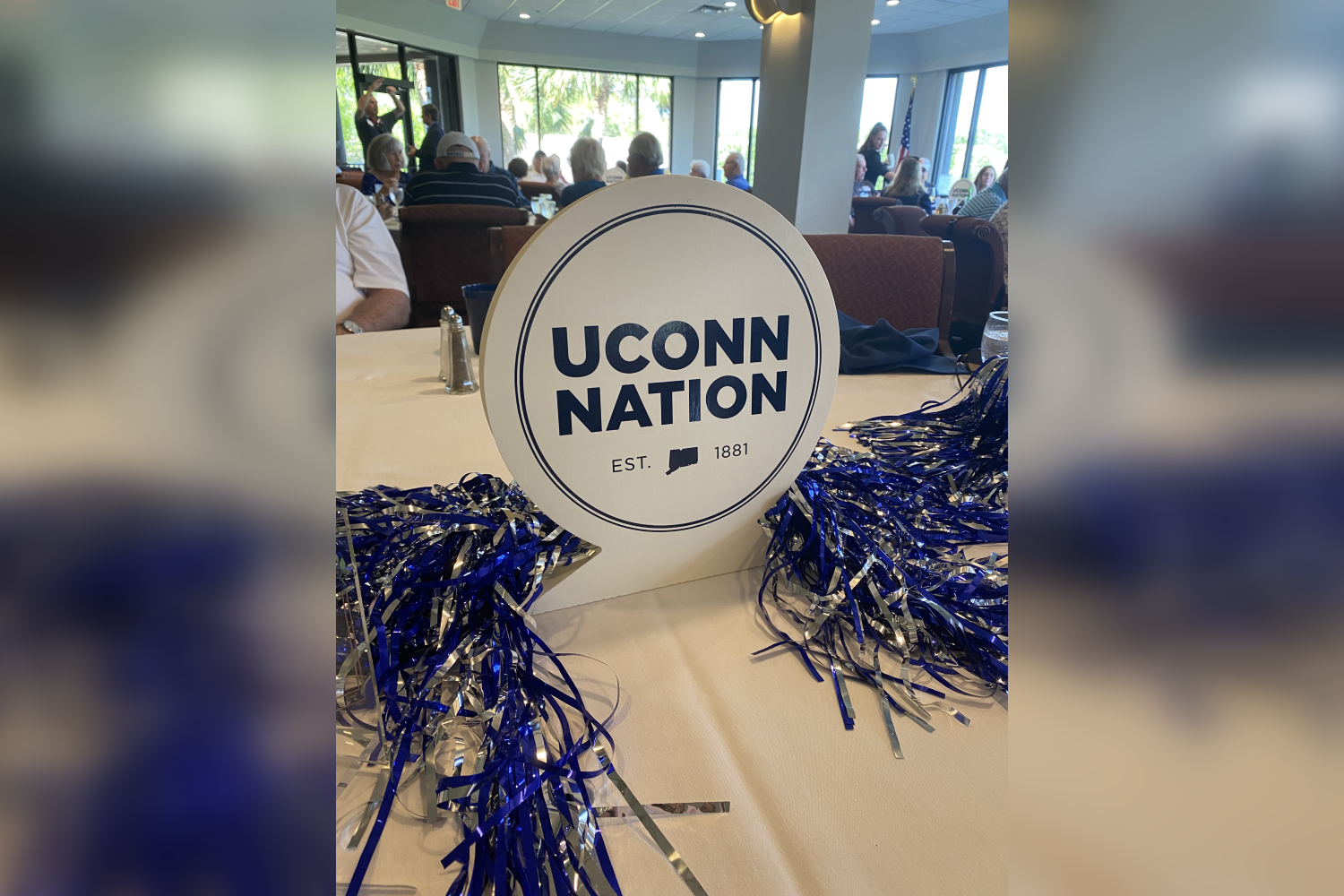UConn Alumni Sarasota Picnic Celebrates 50th Anniversary - UConn Today
