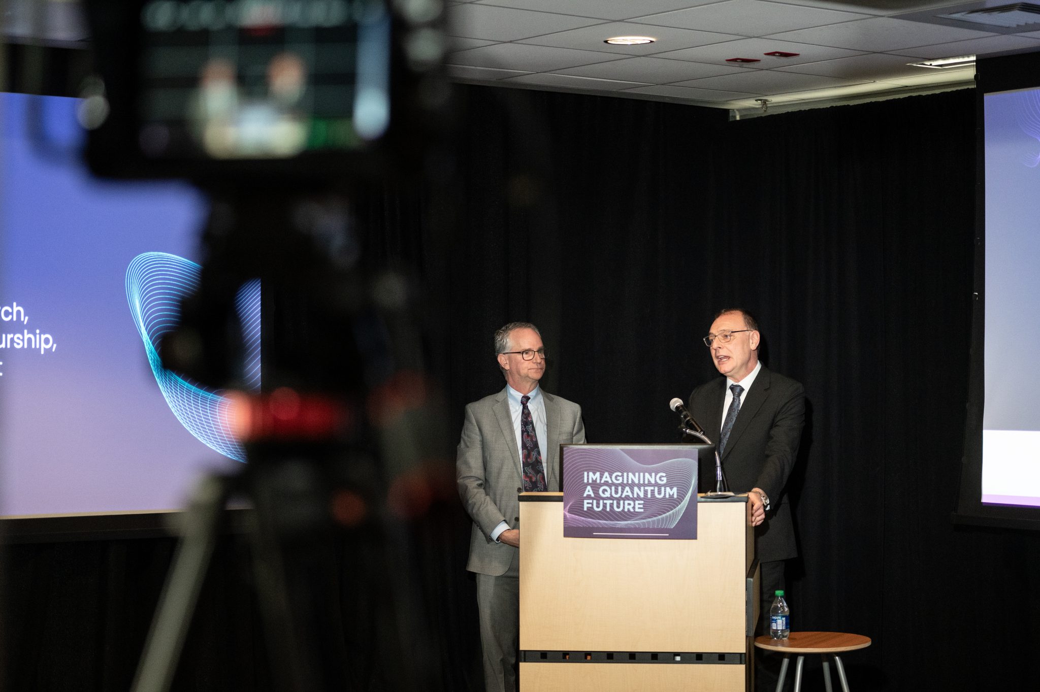 Innovation Experts Make Their Pitch for Quantum Technology, Unleashing ...