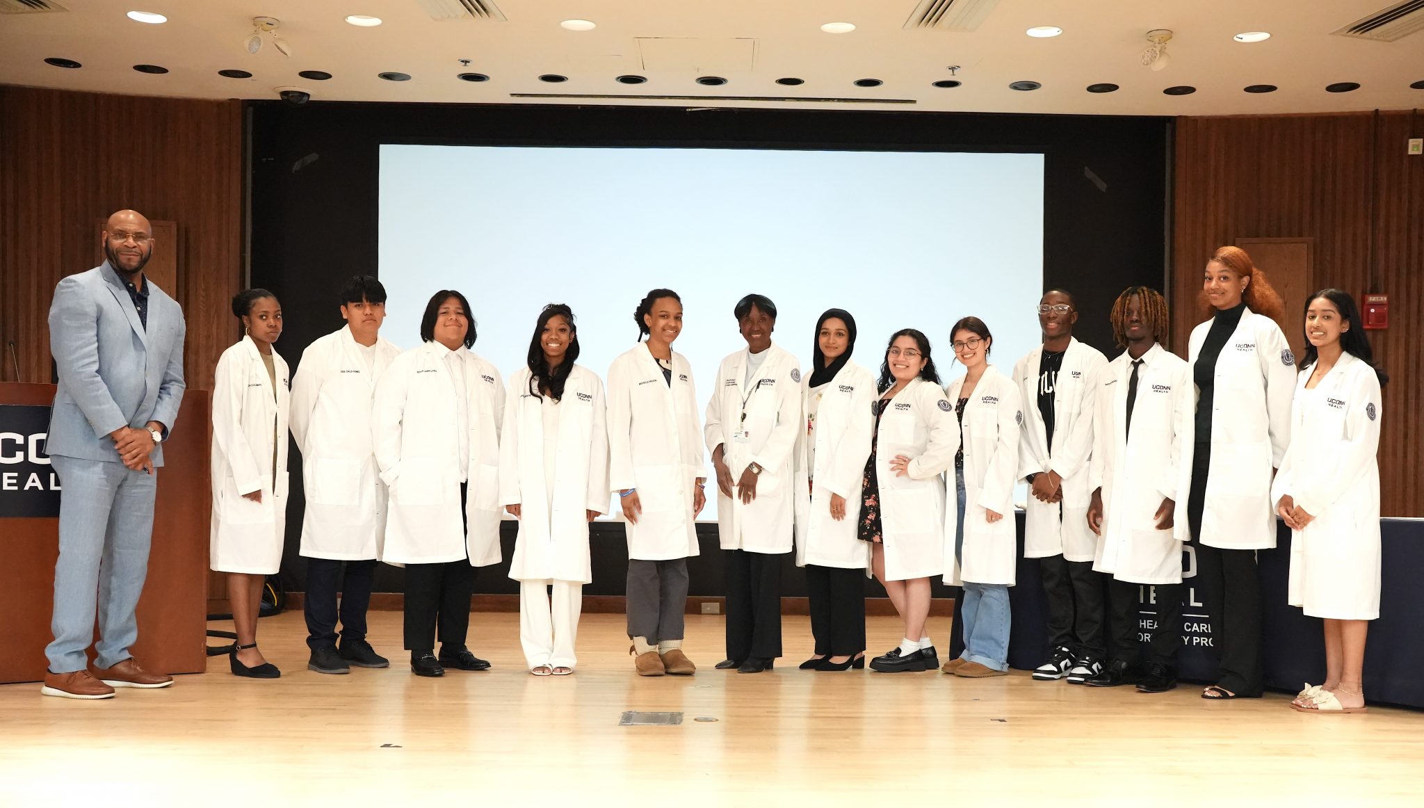 ‘Doctors Academy’ at UConn Health Graduates High School Seniors - UConn ...