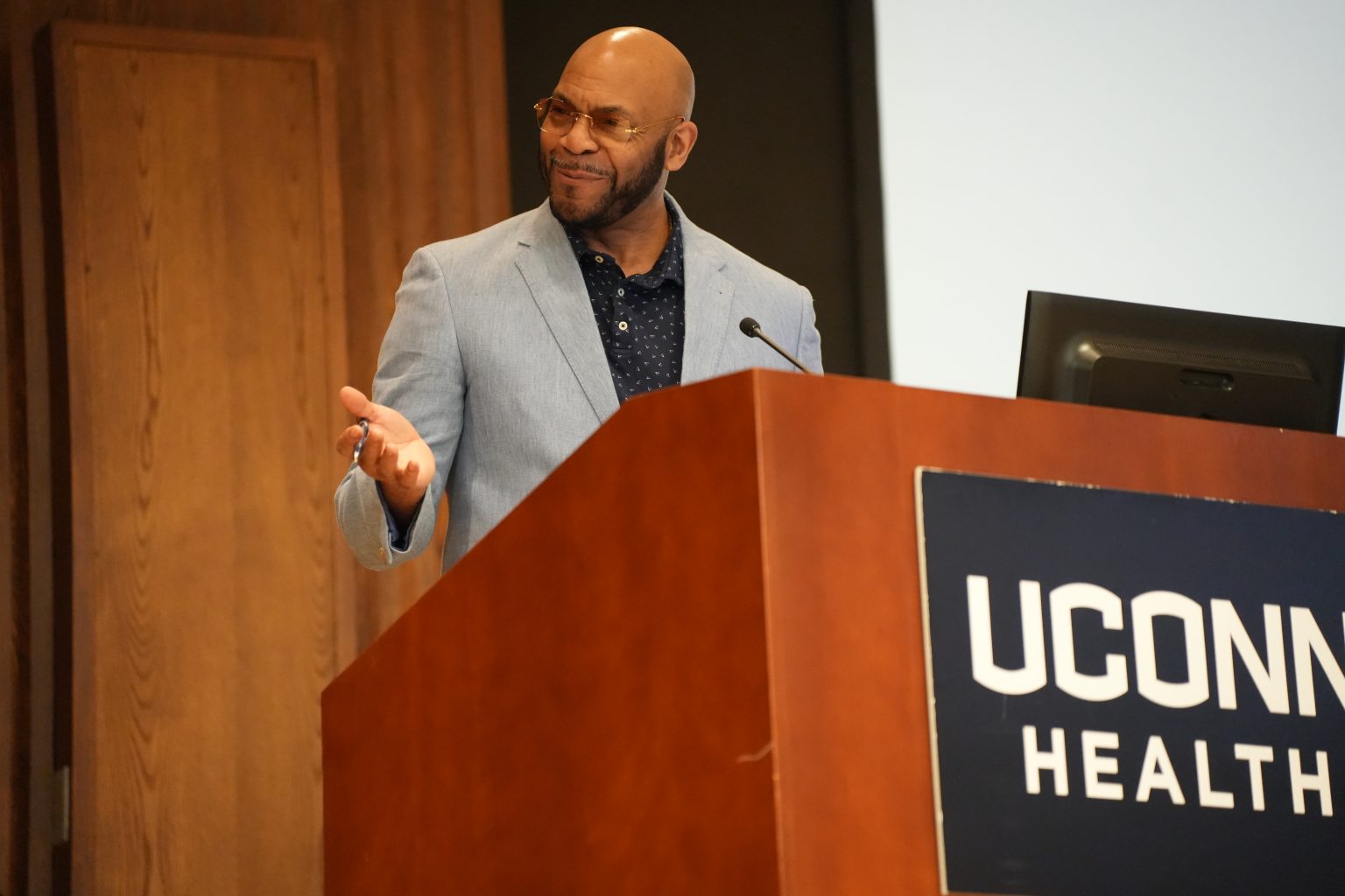 ‘Doctors Academy’ at UConn Health Graduates High School Seniors - UConn ...