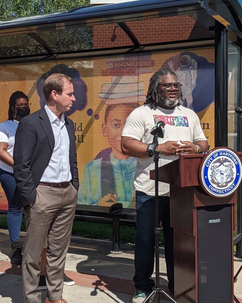 UConn Health’s Art Curator a Voice for Art in the Community - UConn Today