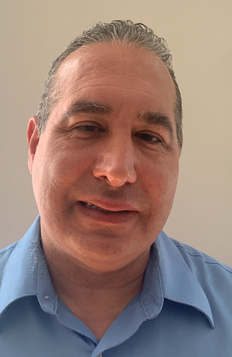 School of Pharmacy to Honor Two Alumni at Annual Alumni Awards ...